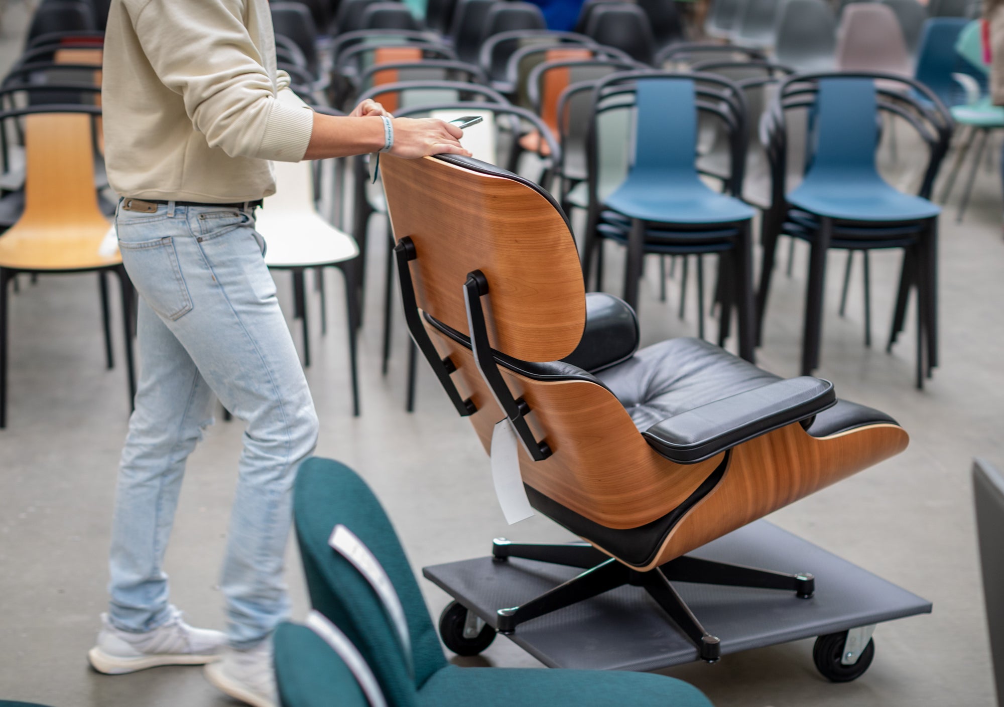 About Vitra Circle – Vitra Circle Store Brussels